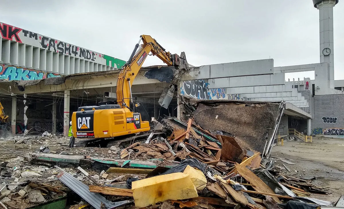 Bottom Line Equipment: Heavy Equipment & Specialty Attachments