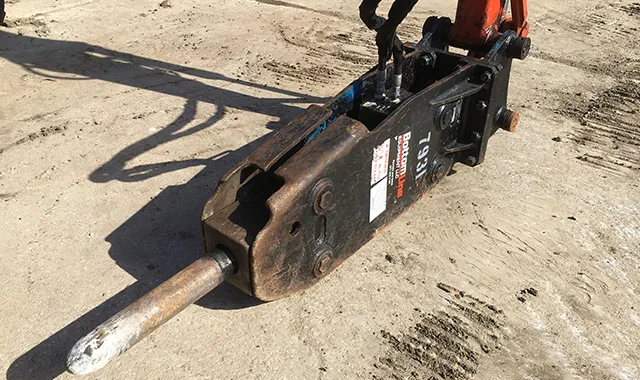 Hydraulic Concrete Breakers | Bottom Line Equipment
