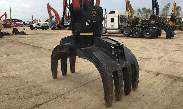 Grapple & Thumb Attachments | Bottom Line Equipment